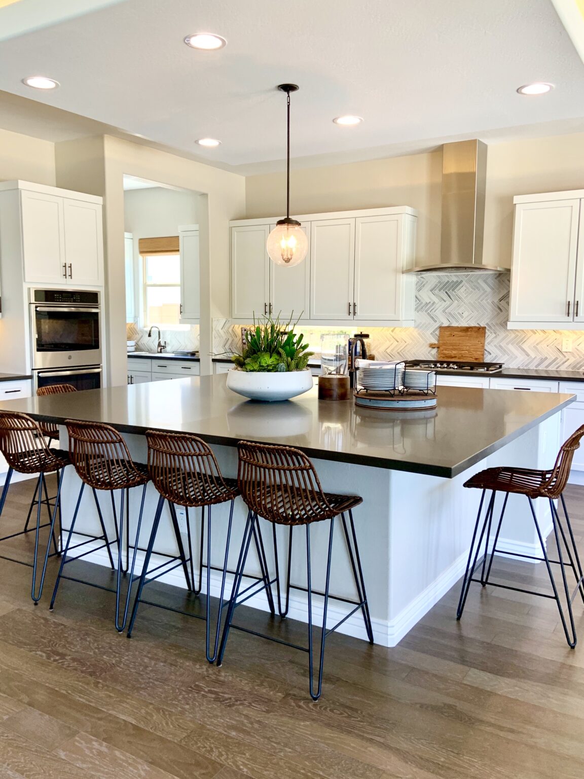 Where Should The Kitchen Be In A House? (Feng Shui, Vastu, & More ...